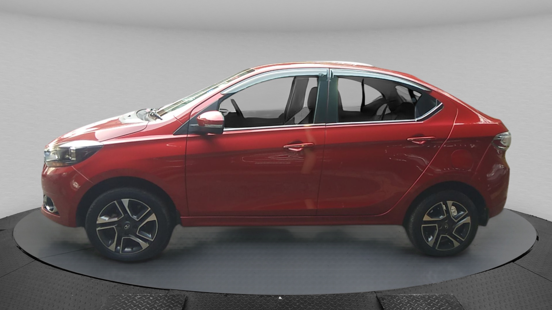 Used Tata Tigor XZ Plus Petrol in Palakkad 2019 model, India at Best Price.