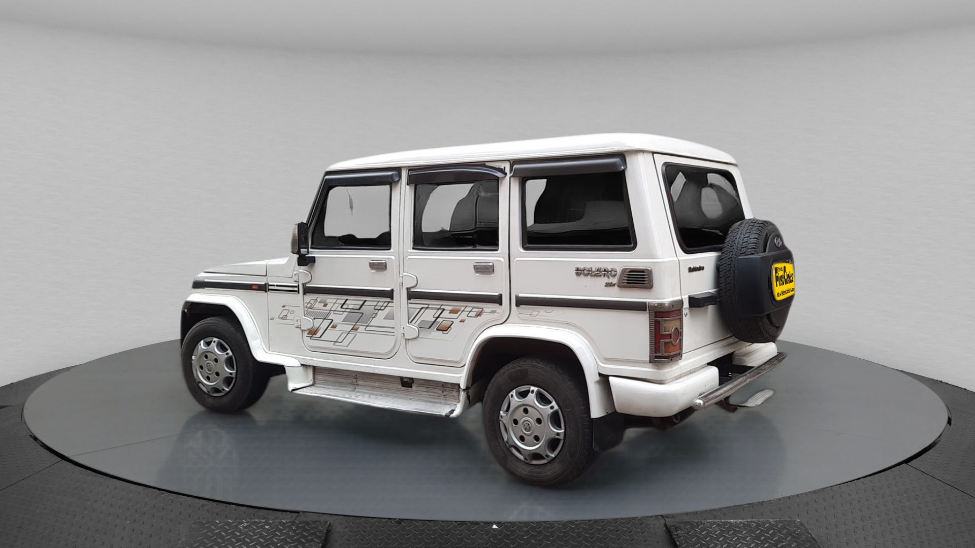 Used Mahindra Bolero ZLX BS3 in Kolkata 2015 model, India at Best Price.