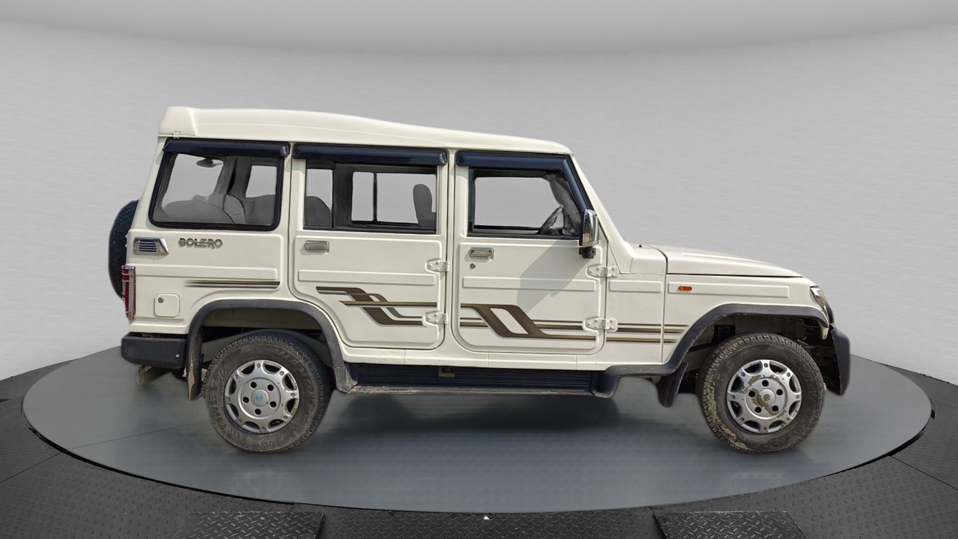 Used Mahindra Bolero DI AC BS3 in Varanasi 2016 model, India at Best Price.