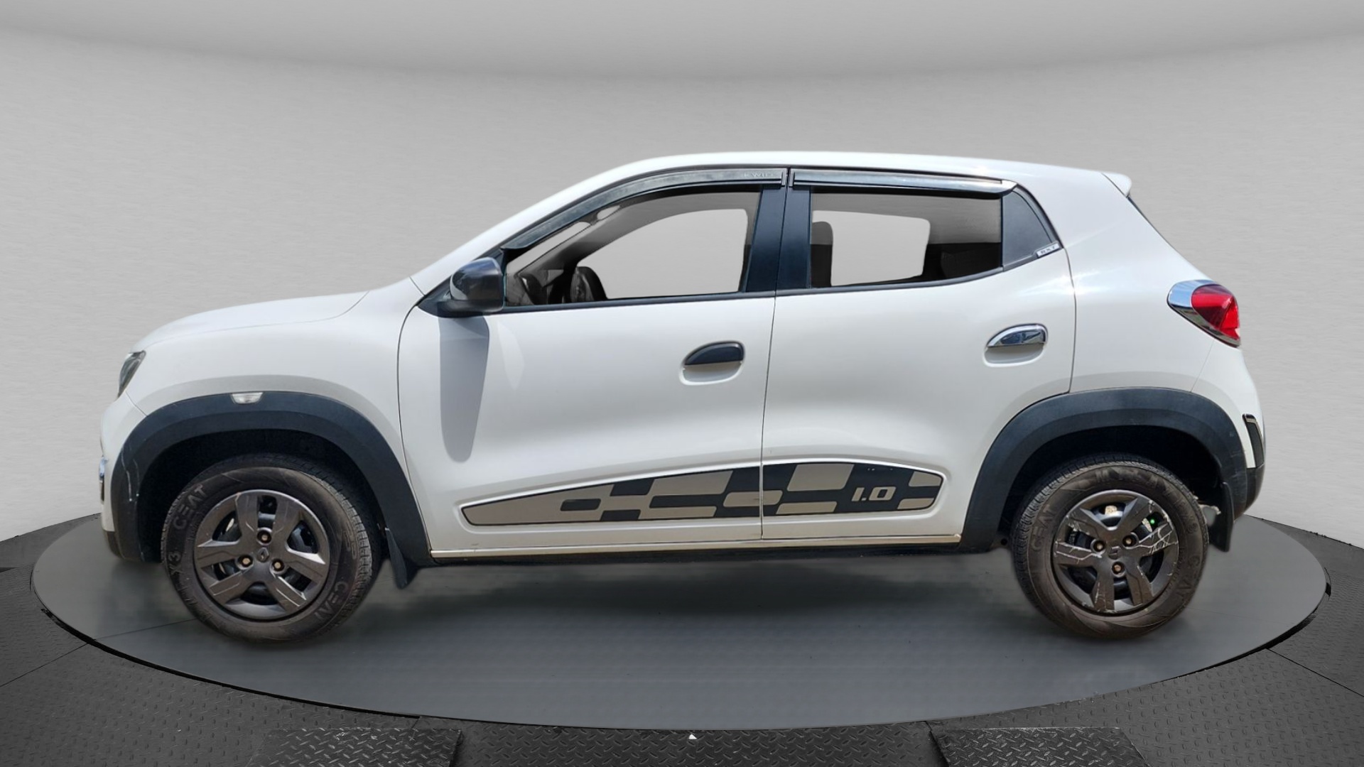 Used Renault Kwid RXT 1.0 BS IV in Kozhikode 2017 model, India at Best ...