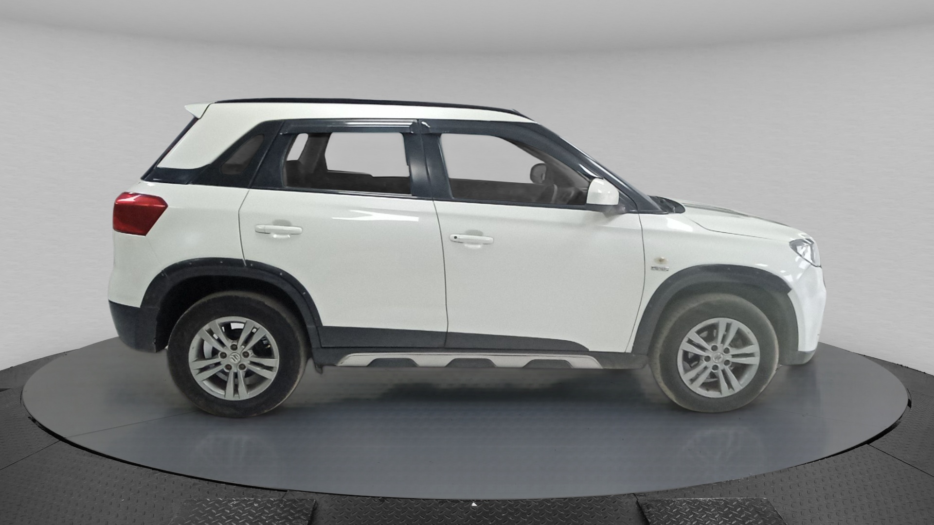 Used Maruti Suzuki Vitara Brezza VDI in Gurgaon 2018 model, India at ...