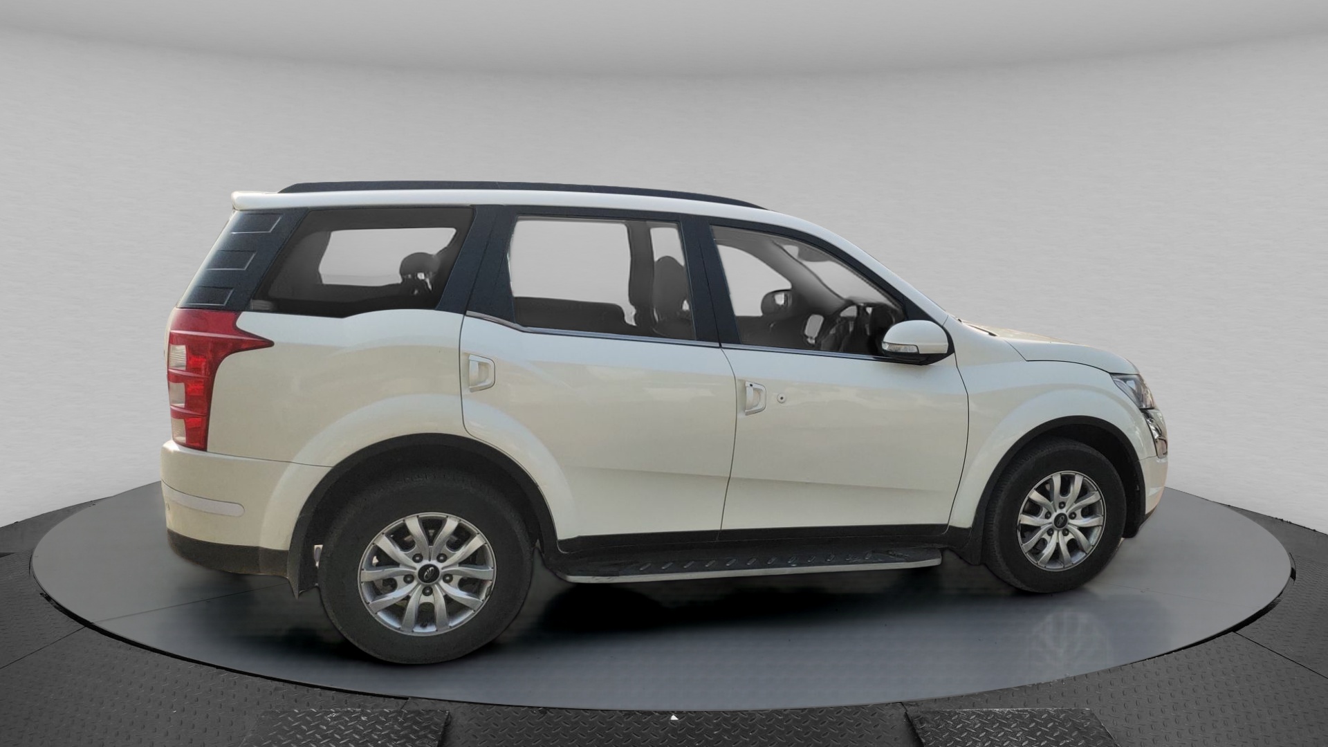 Used Mahindra XUV500 W10 FWD in Kurukshetra 2017 model, India at Best ...