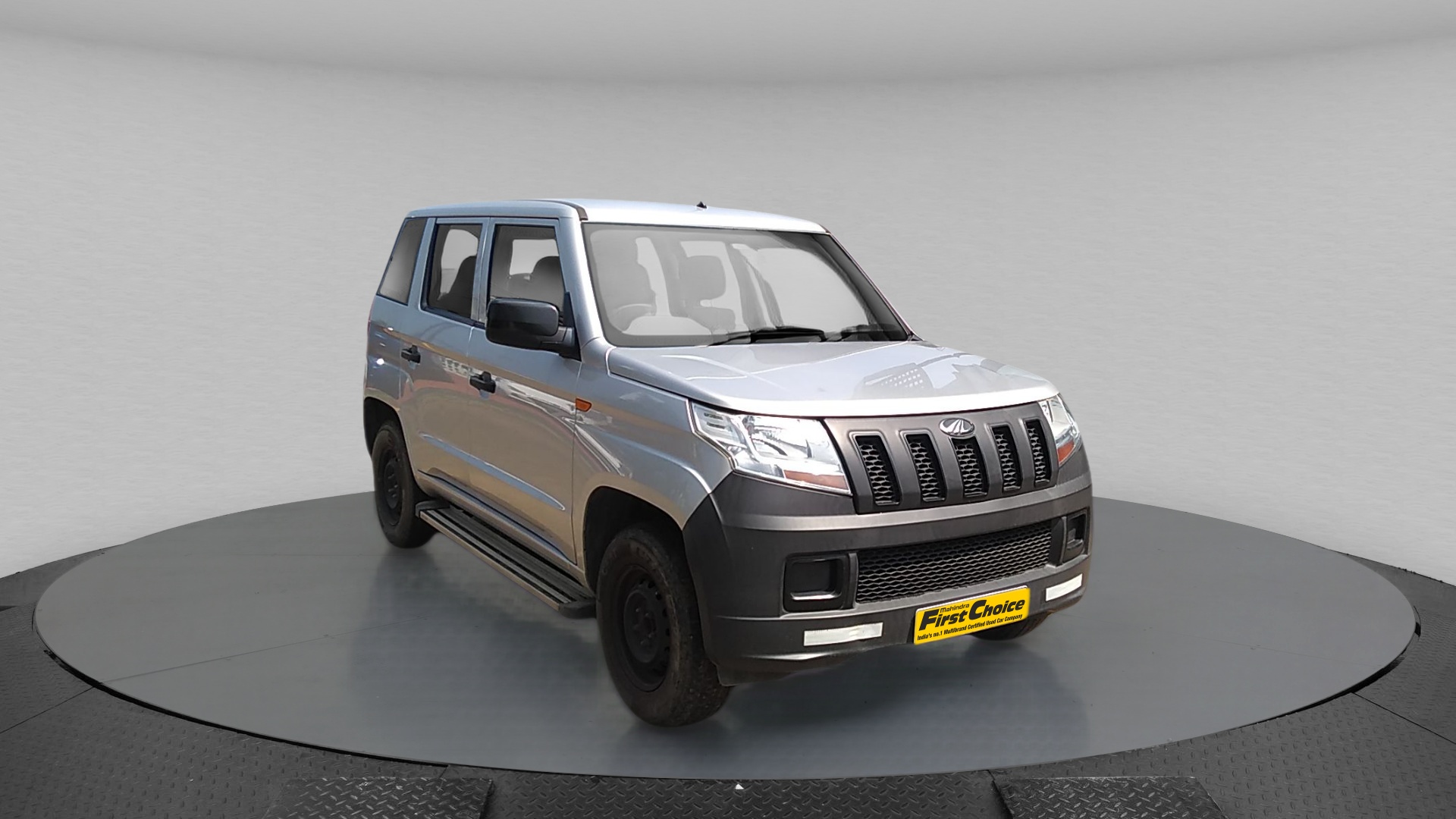 Used Mahindra TUV300 T4 in Ernakulam 2016 model, India at Best Price.