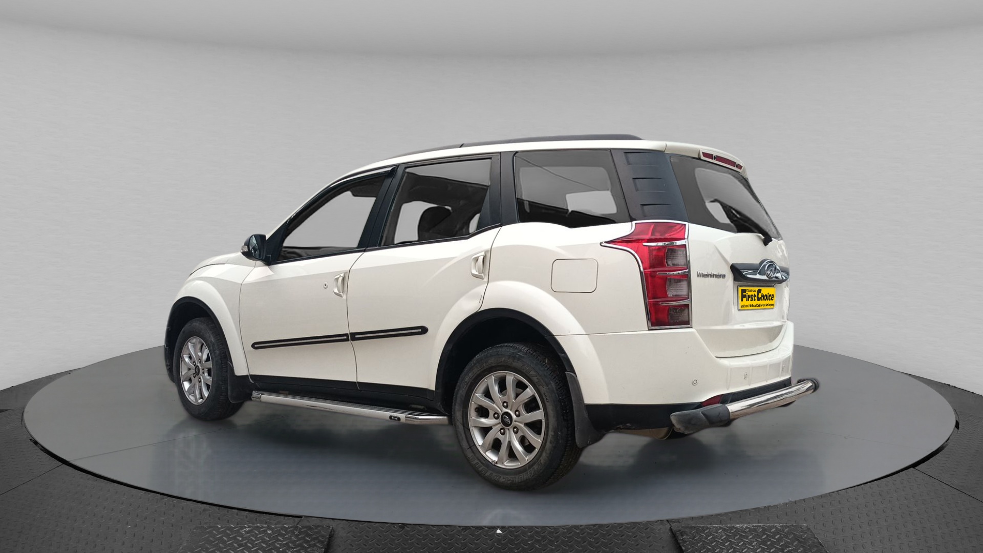 Used Mahindra XUV500 W8 in Rudrapur 2016 model, India at Best Price.