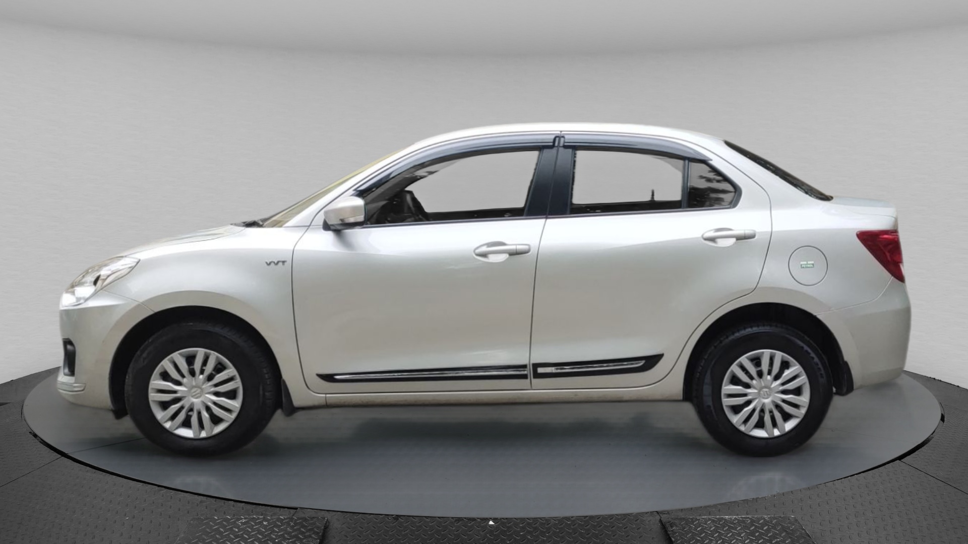 Maruti Suzuki Dzire(2017_2020) Vxi - Mahindra First Choice