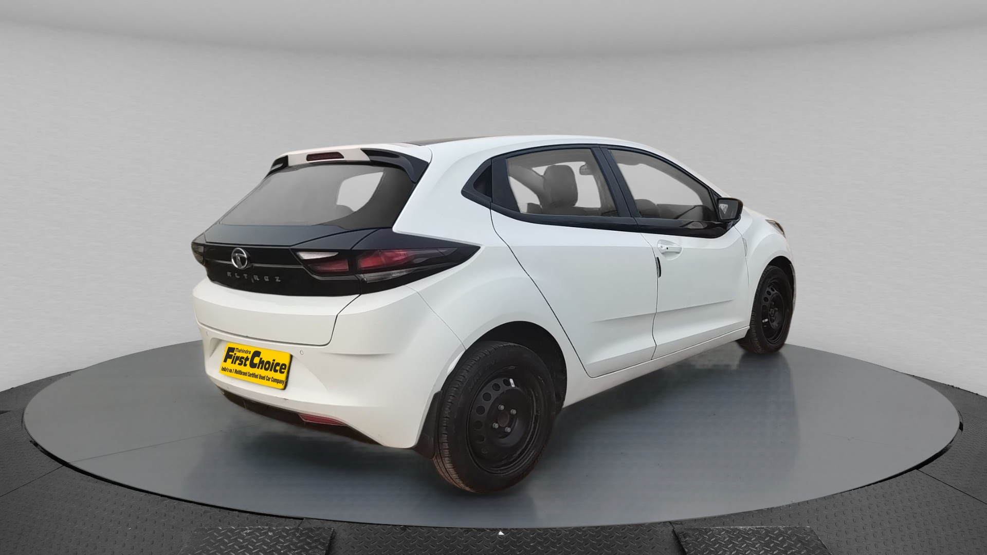 Used Tata Altroz XT Petrol in Mathura 2020 model, India at Best Price.